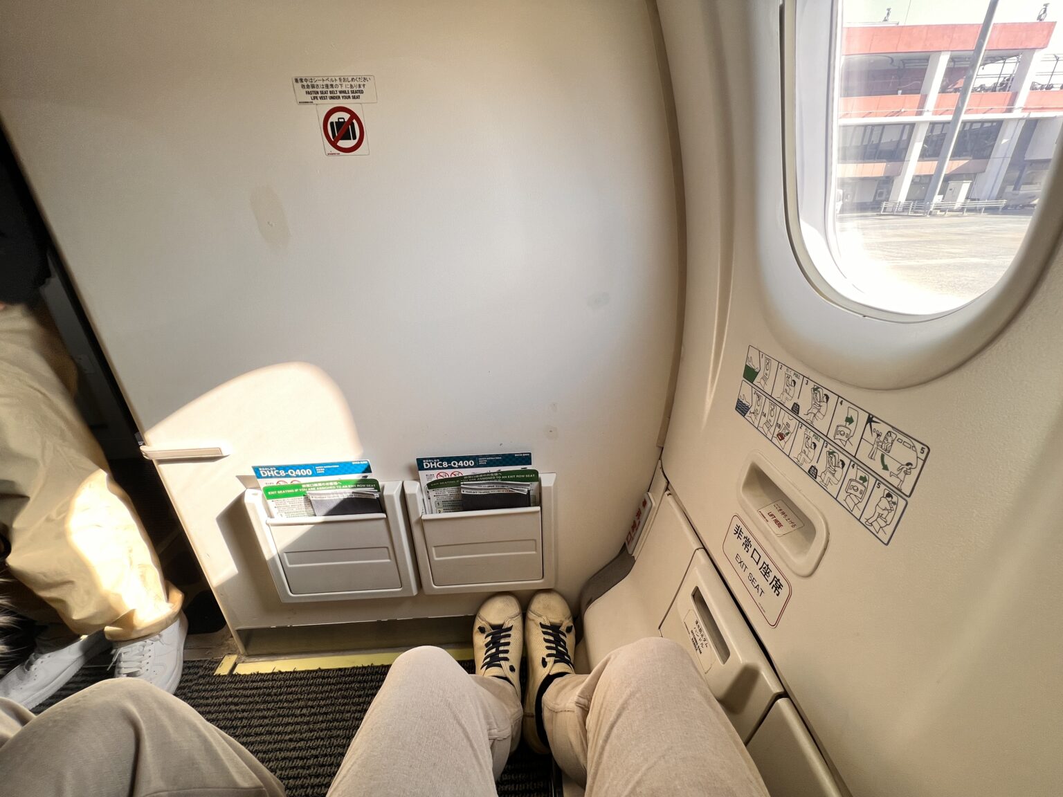 ANAのDHC8-Q400ボンバルディアのお勧め座席！伊丹から長崎まで乗ってきました！ | おつかれ頭の整理箱